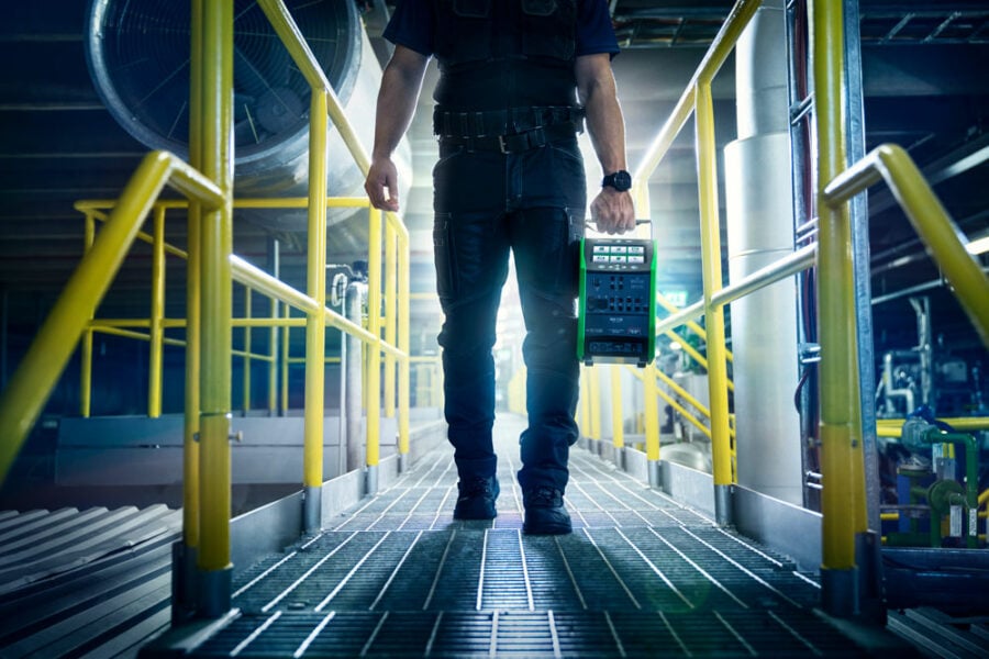 Field communicators integrated with process calibrators | Beamex