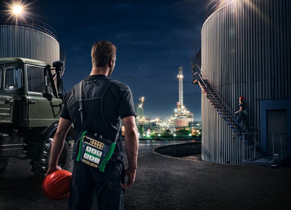 MC6-Ex Intrinsically Safe Advanced Field Calibrator and Communicator ...