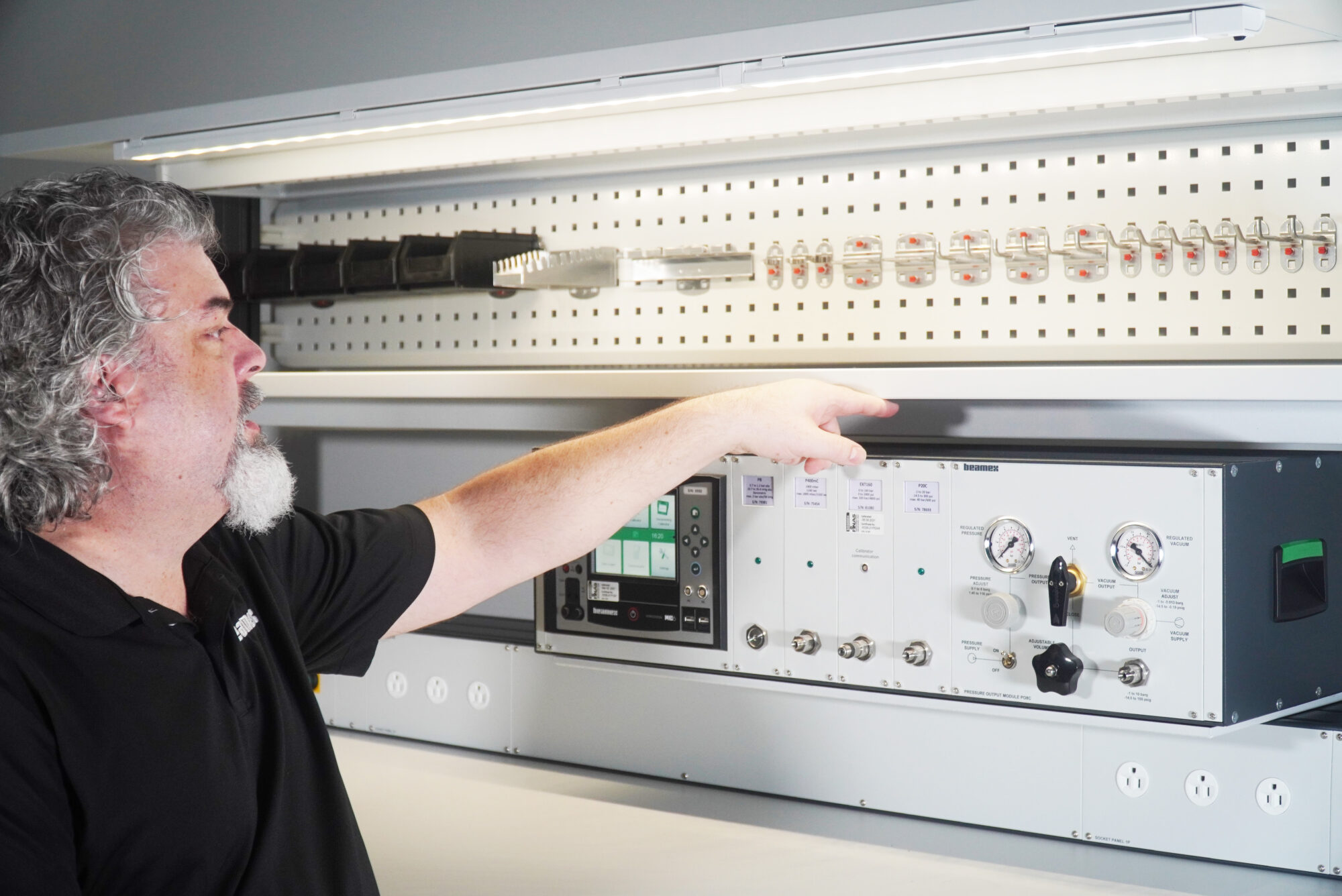 Beamex CENTRiCAL NA calibration bench for the process industries | Beamex